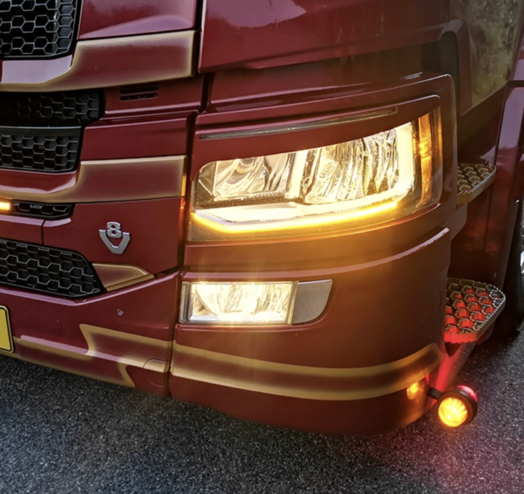 Dimljus LED Positionsljus Varmvit passar Scania NG | Convoy Parts
